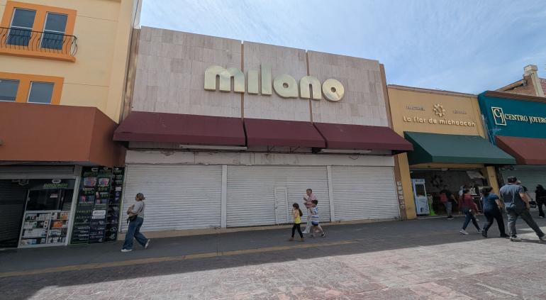 Determinó peritaje; derrumbarán parte superior de Milano: Rivera