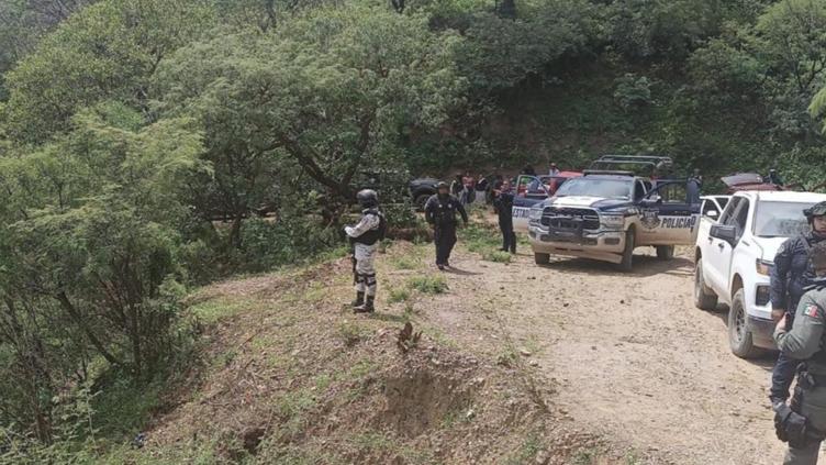 Operativo en Moris; detienen a uno con fusil y equipo táctico