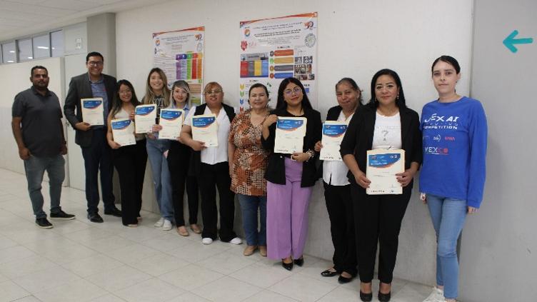 Un grupo de estudiantes de intercambio presentó en la Universidad ...