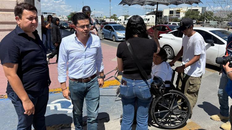 Liberan manifestantes el Centro tras diálogo con Rafa Loera