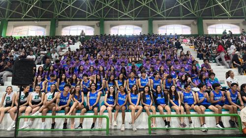 Entrega Ichijuv uniformes deportivos a Cobach y muestra cómo diseñaron