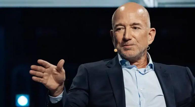Incursiona Jeff Bezos en la IA; lanza startup Project Prometheus