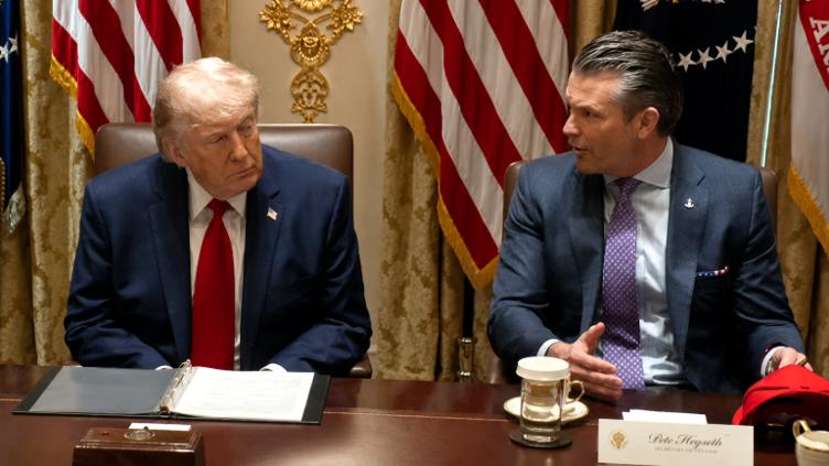 "Vamos a la guerra contra los cárteles": Hegseth junto a Trump🎦